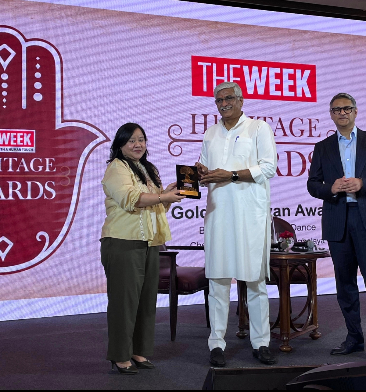 Meghalaya gets Golden Banyan Award for Cherry Blossom Festival ...